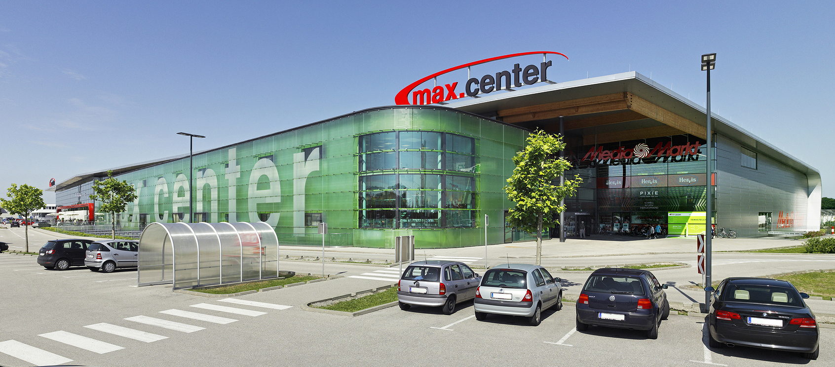 Entspanntes Shopping im MAX.CENTER Wels - Standort-Portfolio | SES